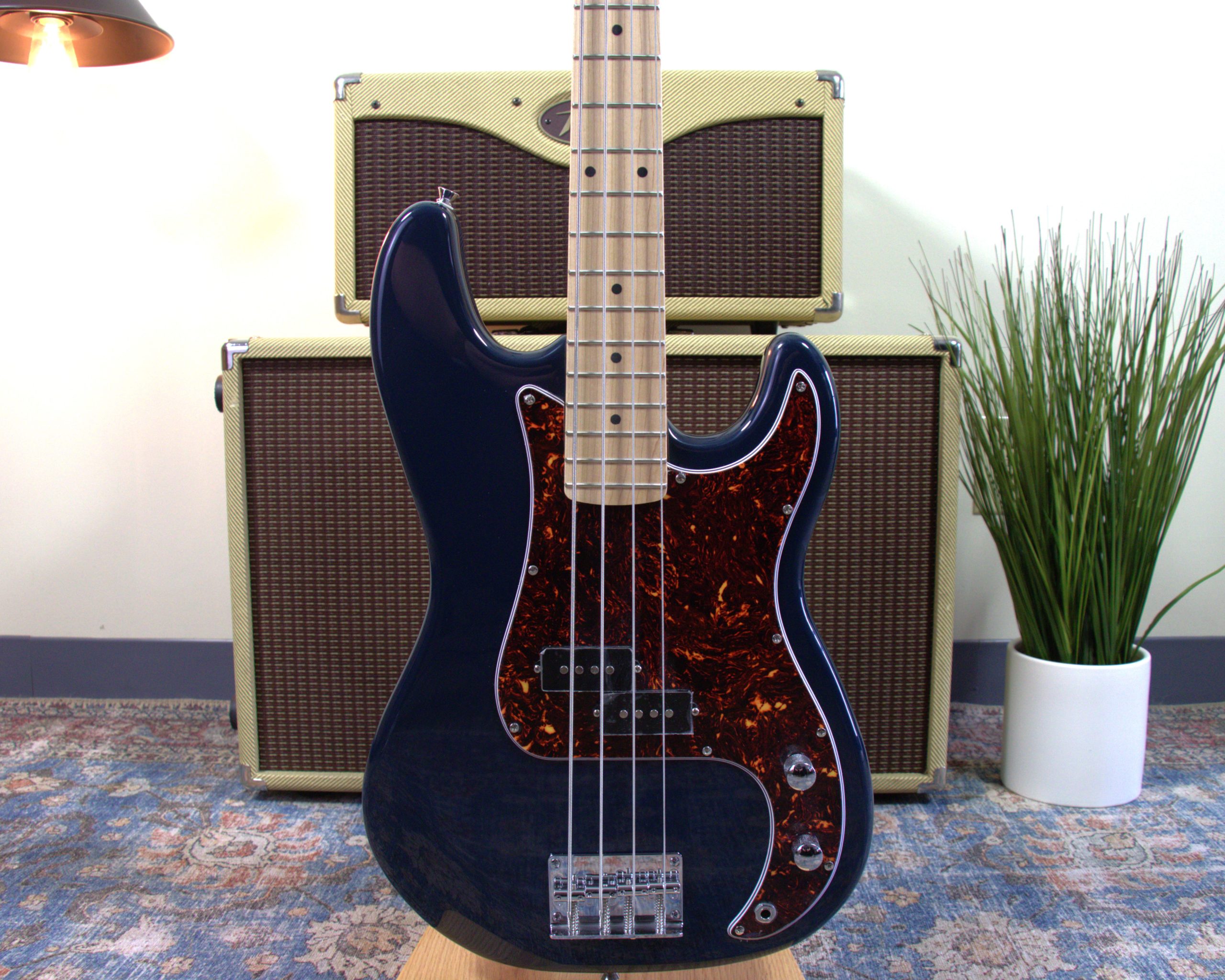 Nashville Guitars Works – 215BL – Precision Bass – Midnight Blue ...
